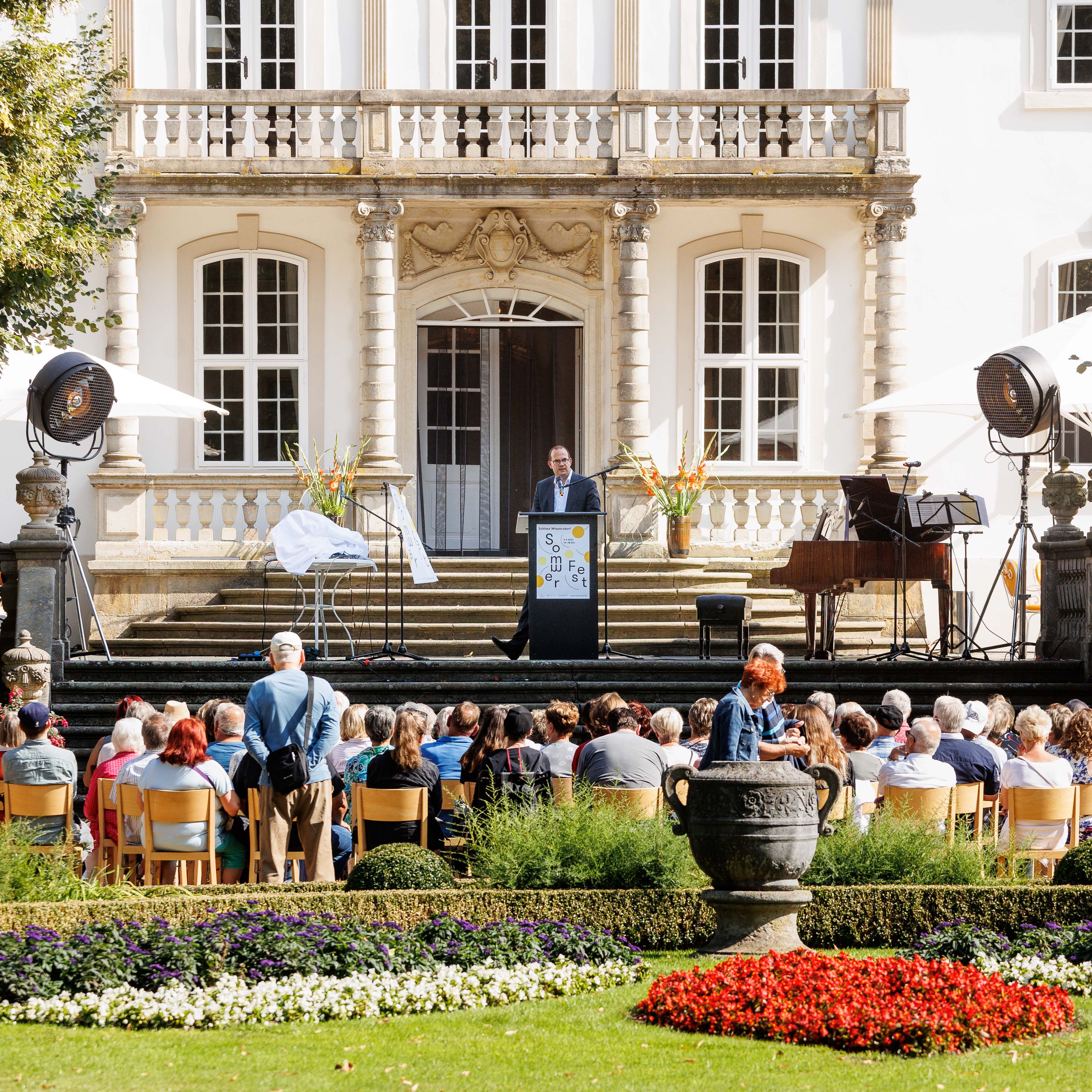 Kulturstiftung Schloss Wiepersdorf - Schloss Wiepersdorf (en)